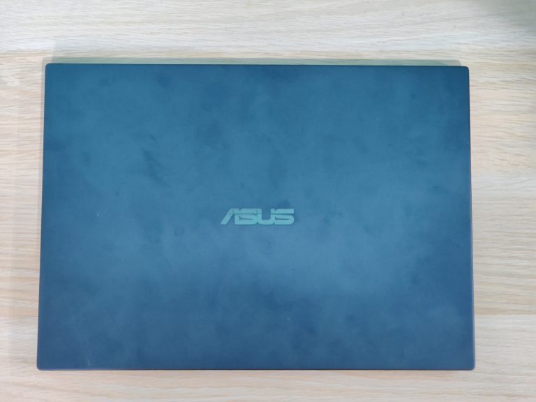 ASUS ExpertBook P2 (P2451FB) Laptop Review: Does It Mean Business ...